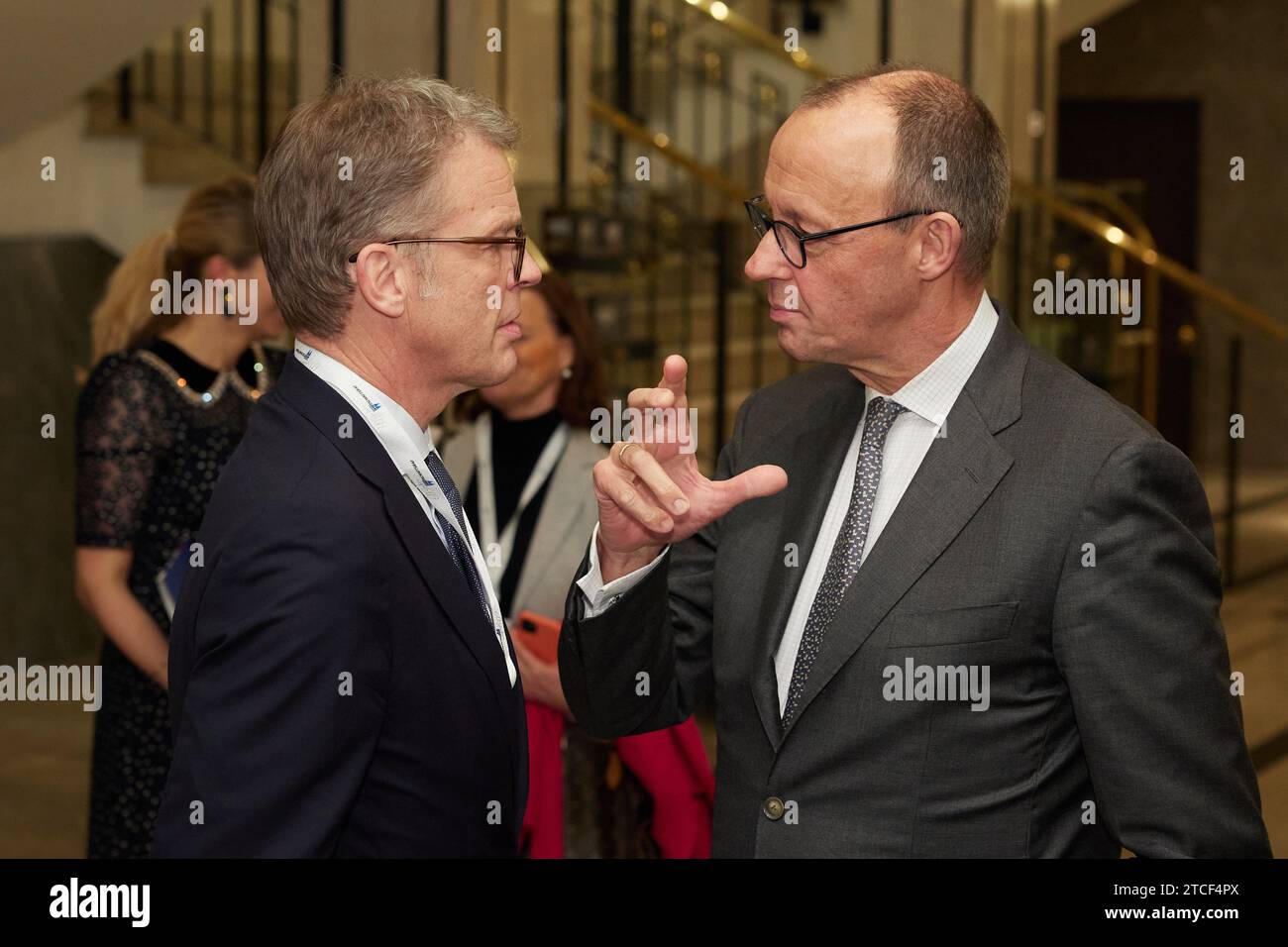 Berlin, Germany. 12th Dec, 2023. Christian Sewing (l), Chairman of the ...