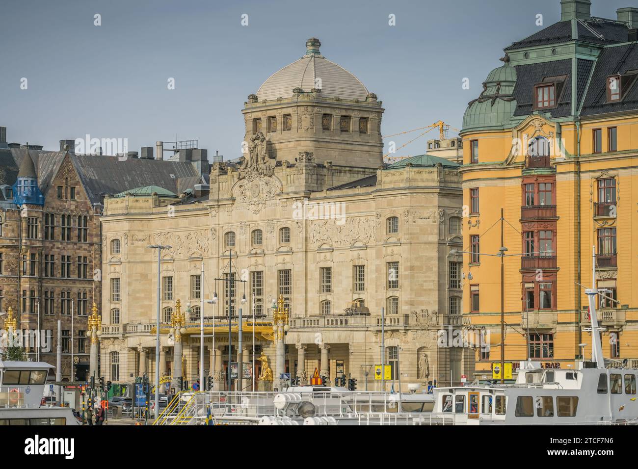 Königliches dramatisches theater schweden hi-res stock photography and ...