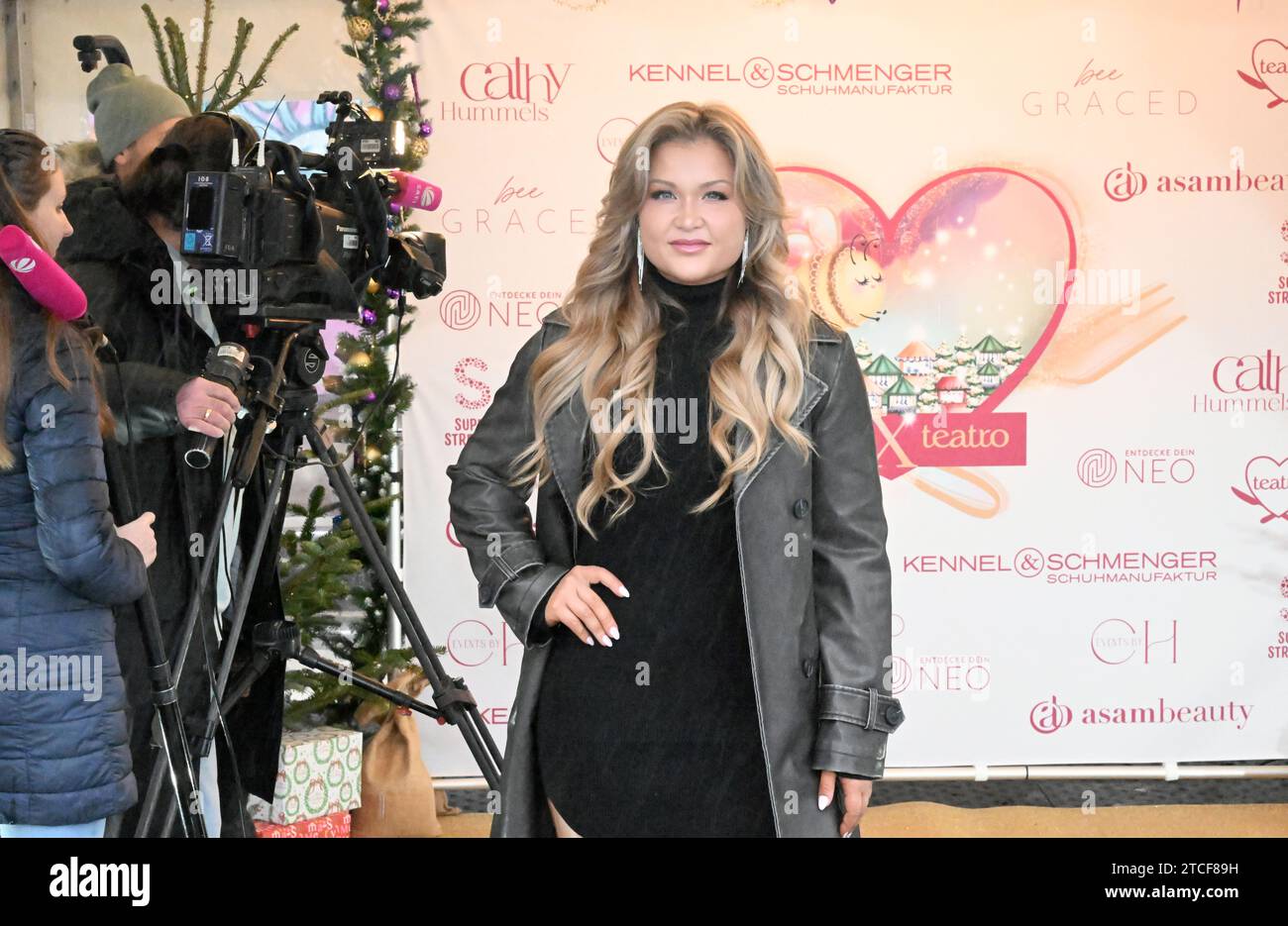 Munich, Germany. 12th Dec, 2023. Blogger Sophia Thiel stands in front ...