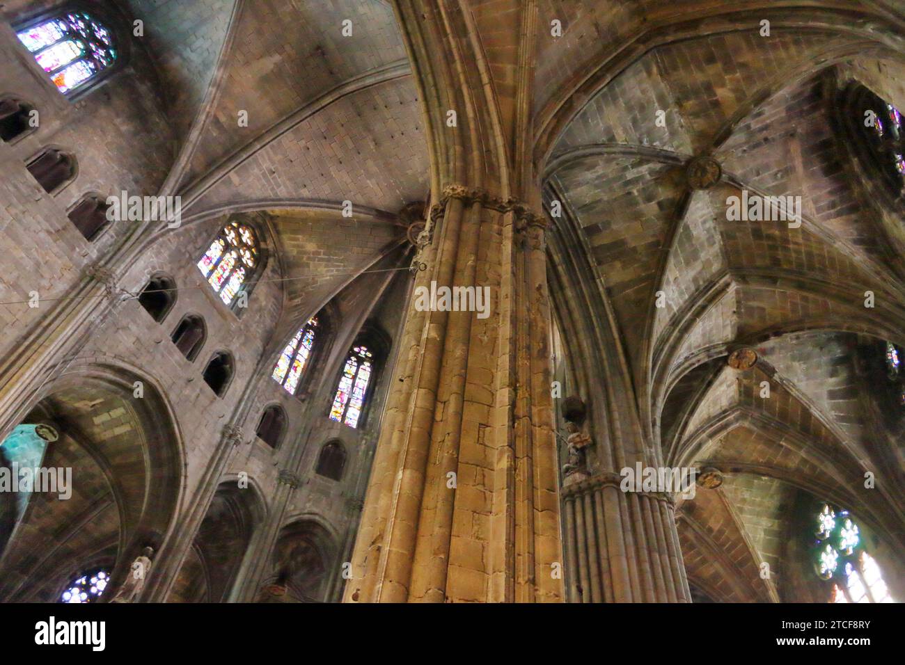 Dramatic interior architecture hi-res stock photography and images - Alamy