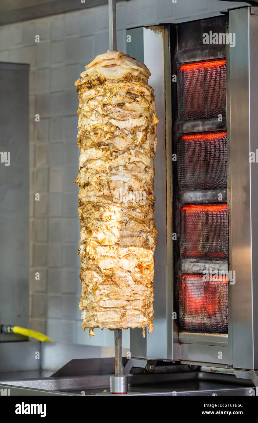 Chicken beef meat shawarma hi-res stock photography and images - Alamy