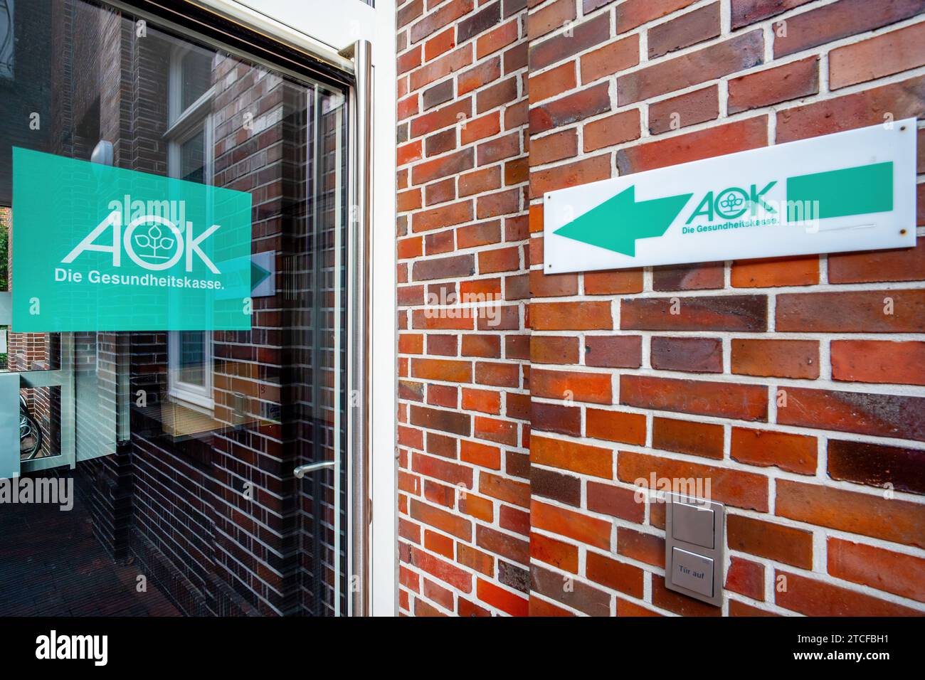 Leer logo hi-res stock photography and images - Alamy