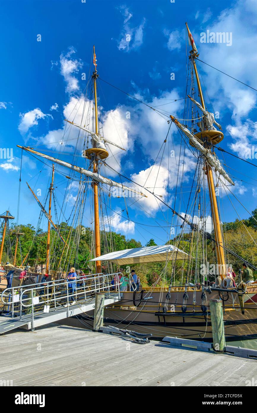 Re-creation of the three ships that brought America's first colonists ...