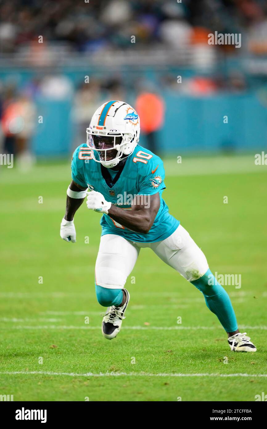 Miami Dolphins wide receiver Tyreek Hill (10) runs a play during an NFL ...