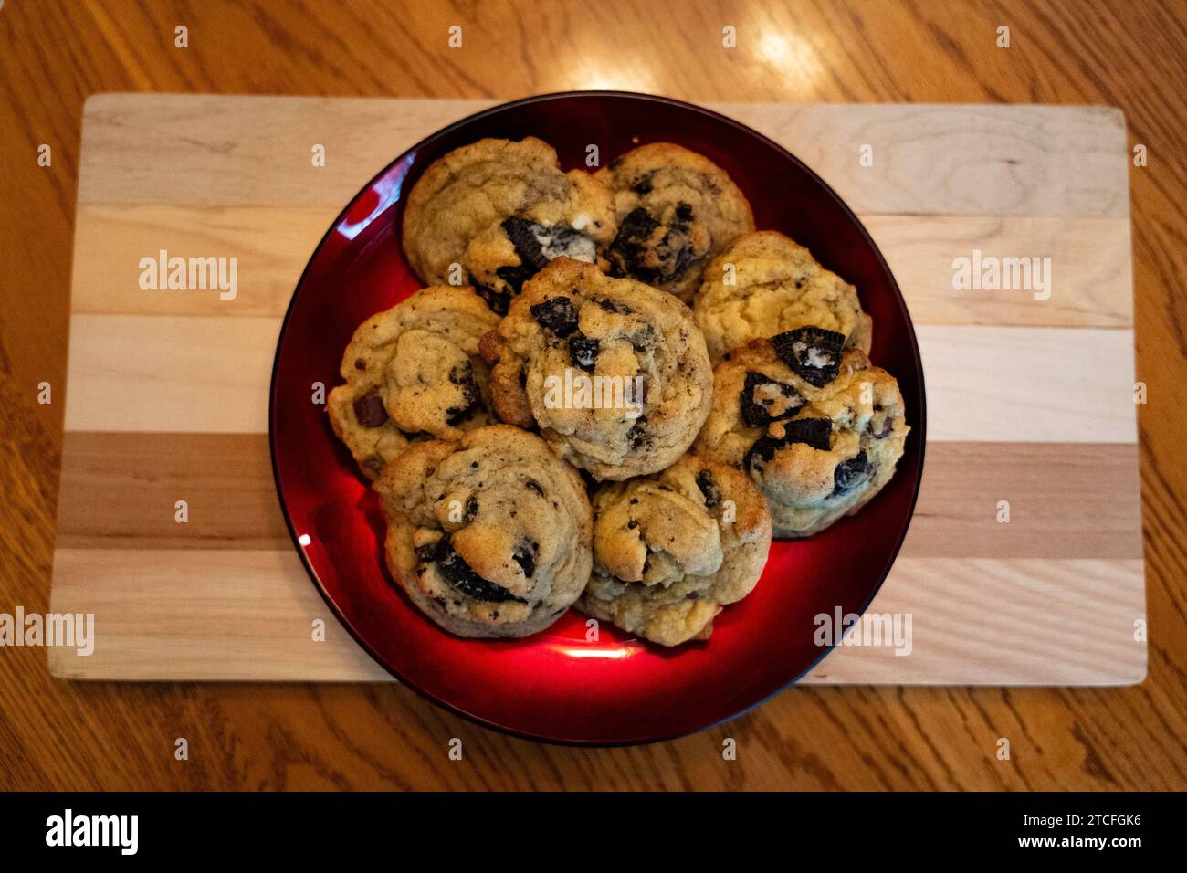 Chip family hi-res stock photography and images - Alamy