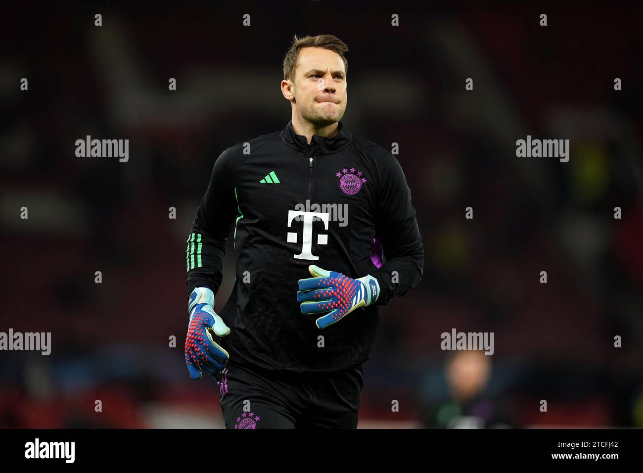 Bayern Munich goalkeeper Manuel Neuer warms up before the UEFA ...