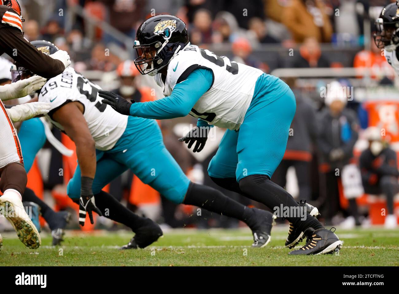 Jacksonville Jaguars defensive lineman Angelo Blackson (90) runs off of ...