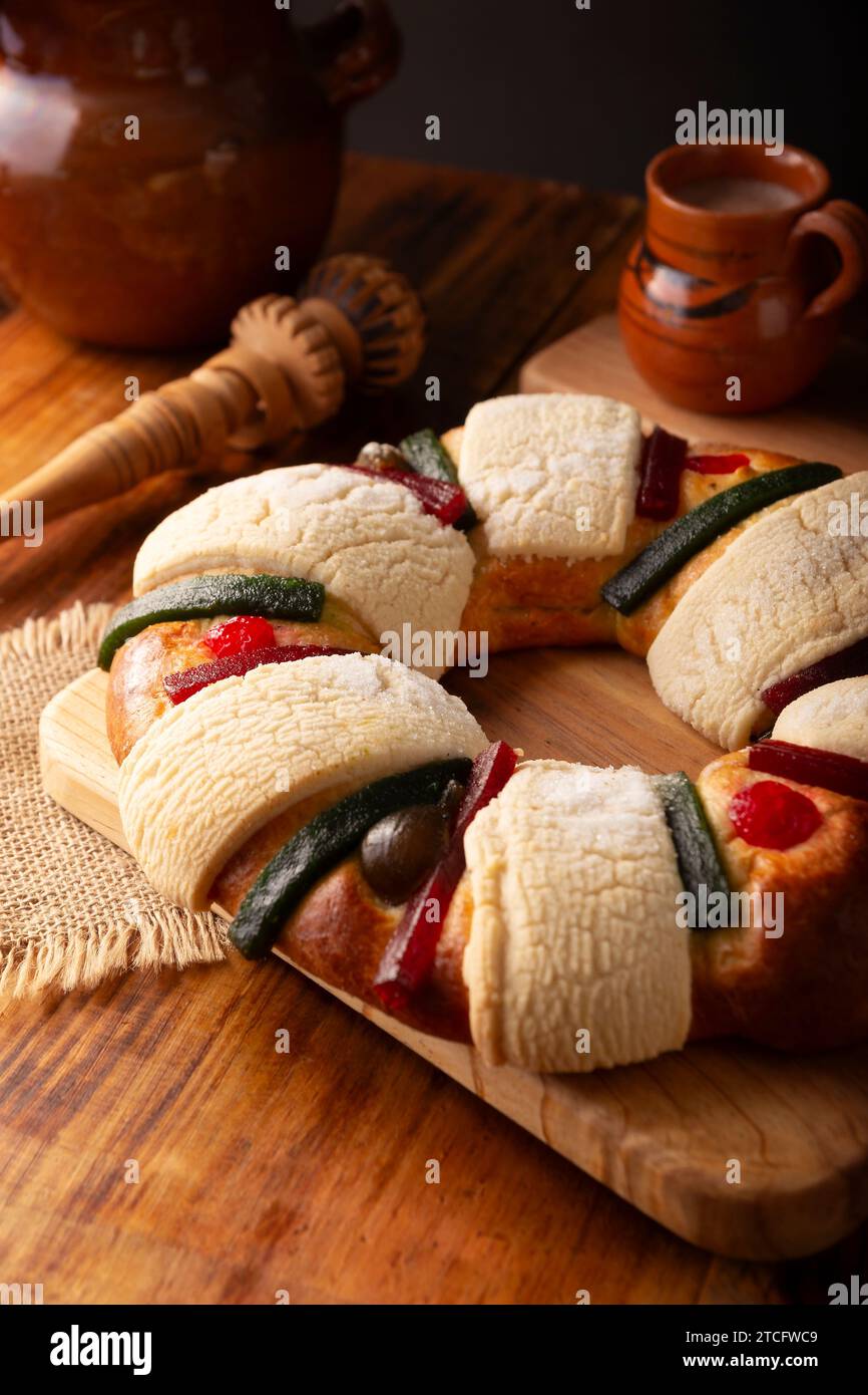 Cake traditional epiphany hi-res stock photography and images - Alamy