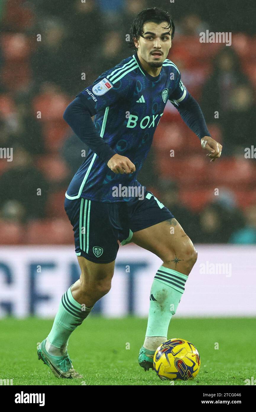 Pascal Struijk #21 of Leeds United during the Sky Bet Championship ...