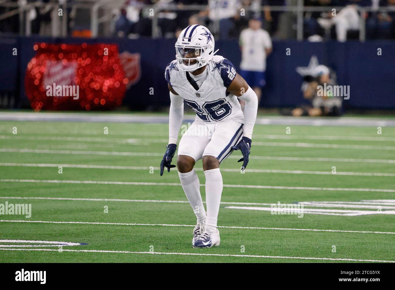 Dallas Cowboys cornerback DaRon Bland (26) defends during an NFL ...