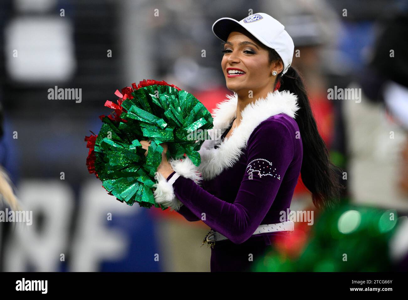 The Baltimore Ravens cheerleaders perform during the first half of an ...