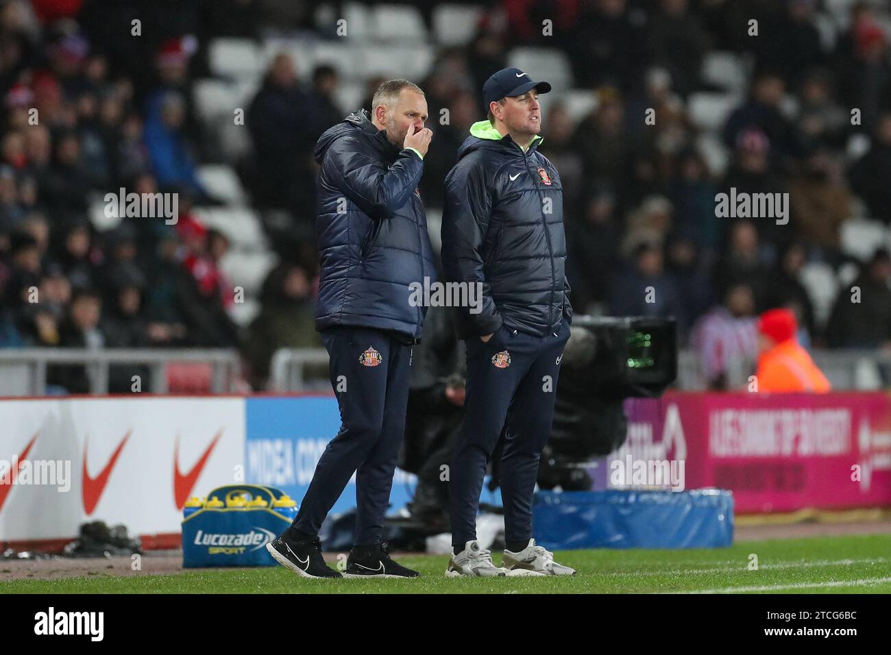 Sunderland, UK. 12th Dec, 2023. Sunderland Manager Mike Dodds looks on ...