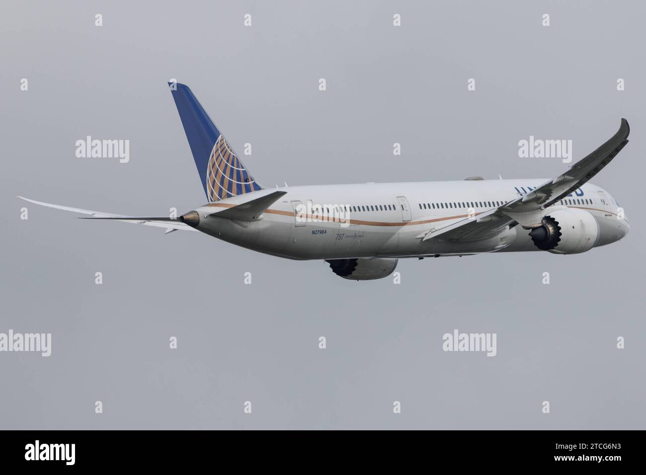 United airlines boeing 787 9 dreamliner landet hi-res stock photography ...