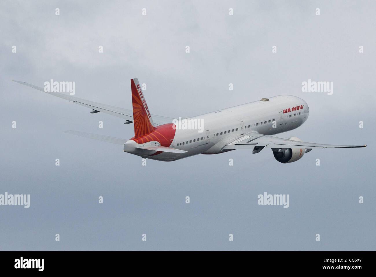 Boeing 777 3fx er hi-res stock photography and images - Alamy