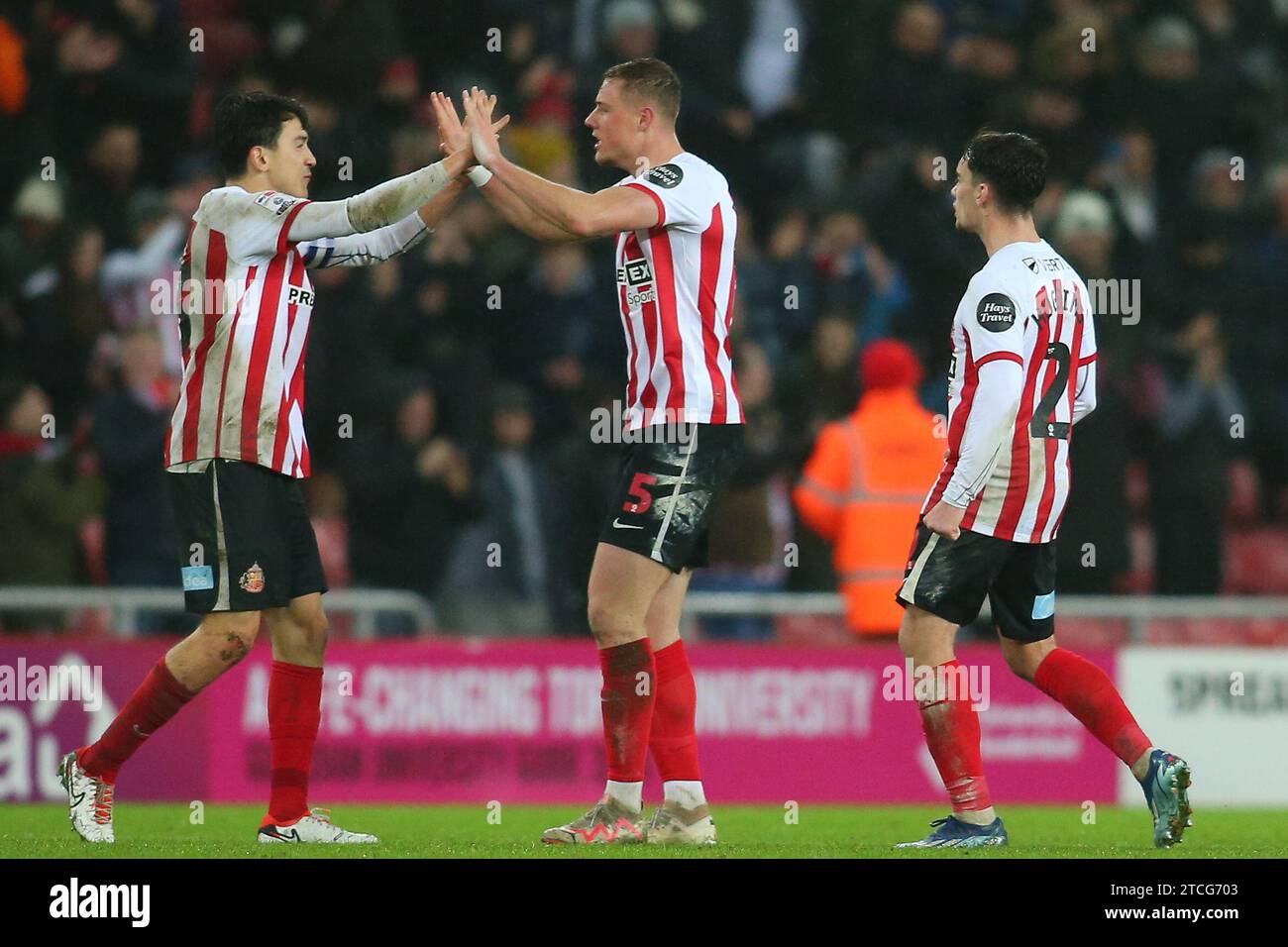 Sunderland's Luke O'Nien (L), Sunderland's Daniel Ballard and ...