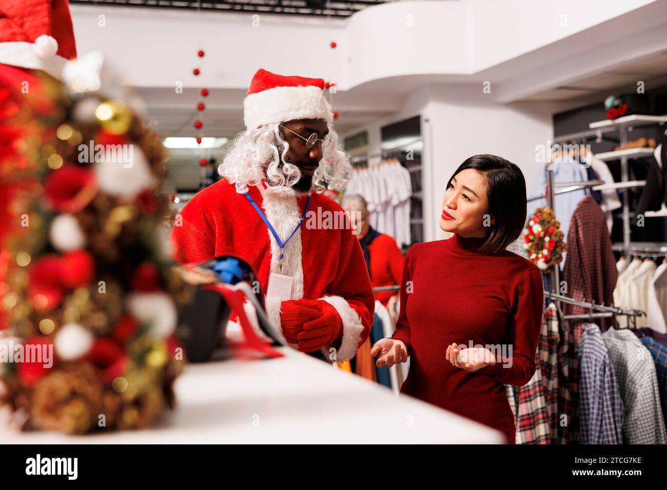 African santa mall hi-res stock photography and images - Alamy