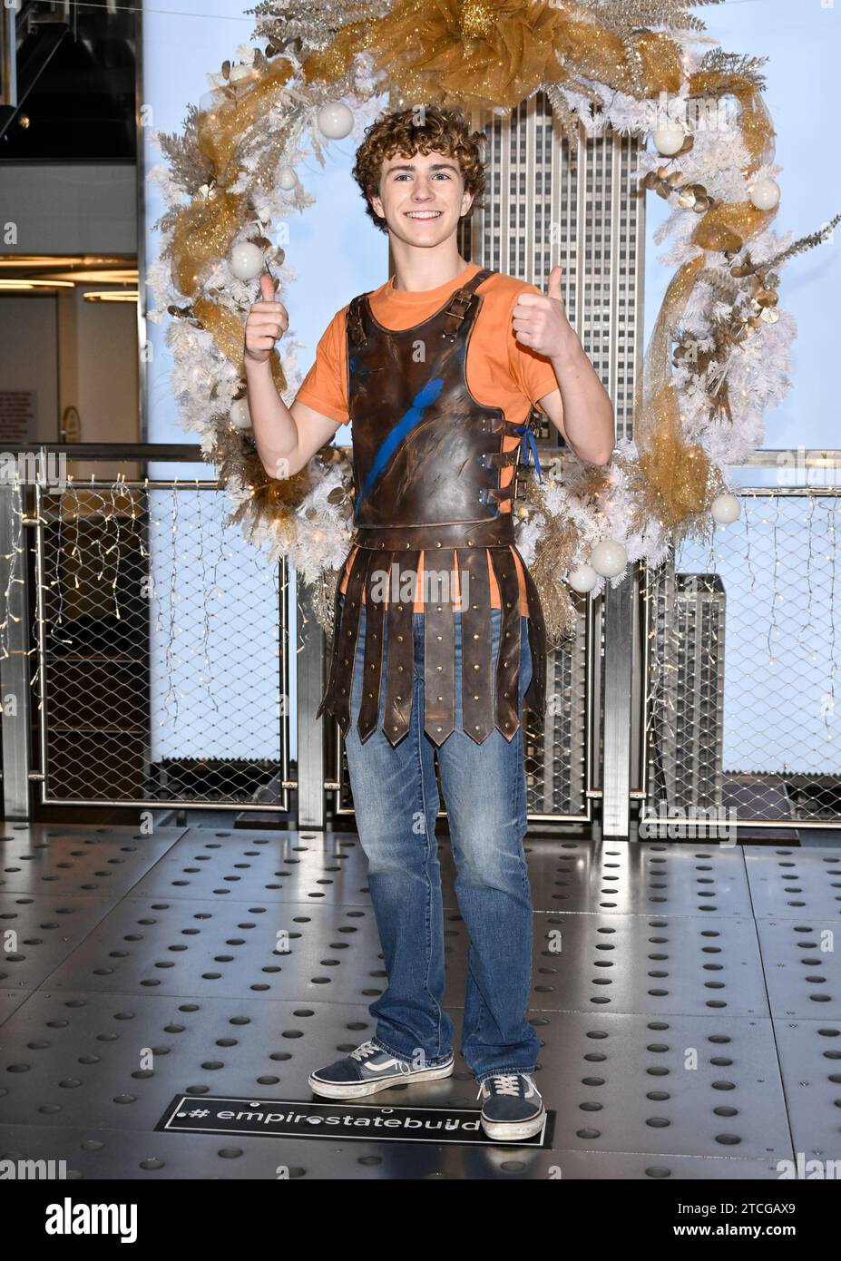 Walker Scobell from "Percy Jackson and the Olympians" visits the Empire ...