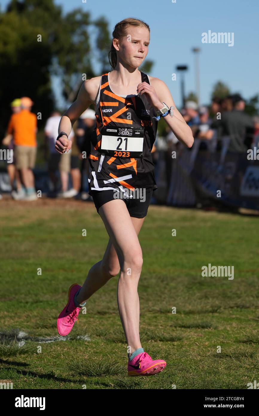 Elizabeth leachman wins girls race in 16 hi-res stock photography and ...