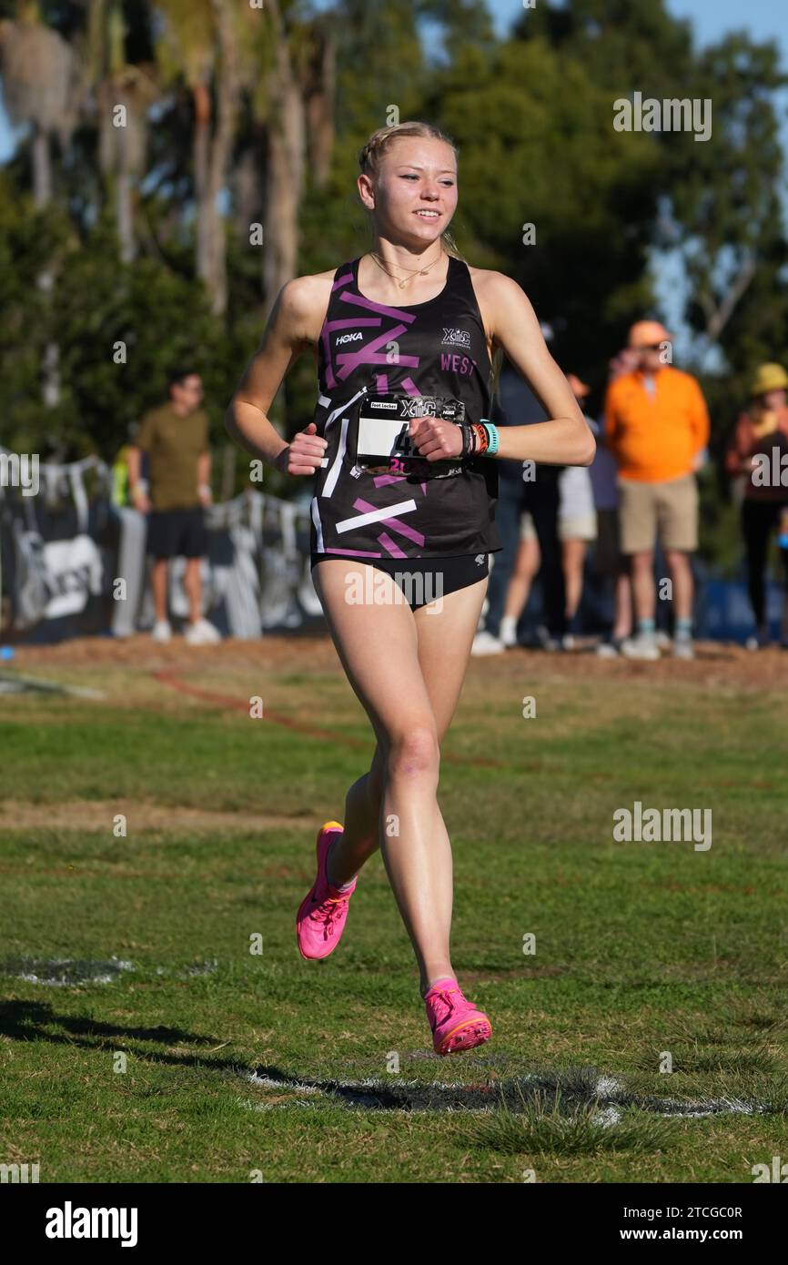 Eleanor raker places 35th in girls race in 18 hi-res stock photography ...