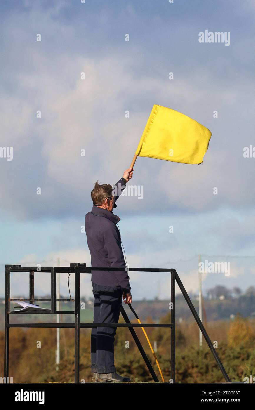 Race starter flag hi-res stock photography and images - Alamy