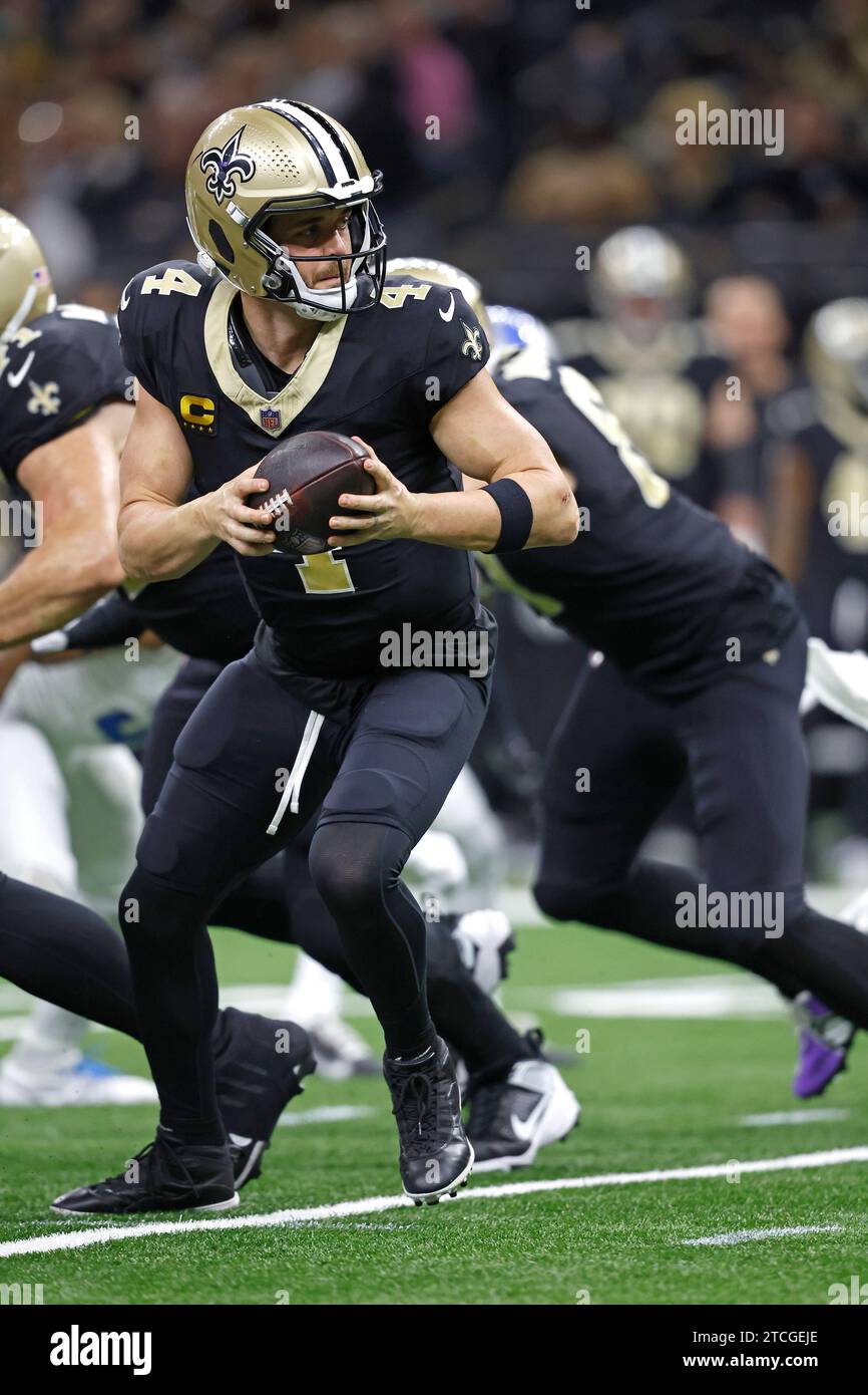 New Orleans Saints quarterback Derek Carr (4) during an NFL football ...