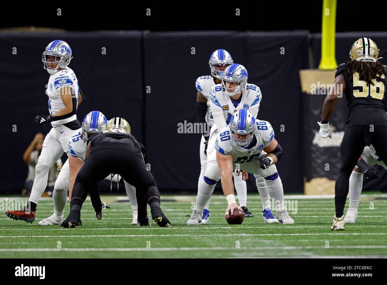 Detroit Lions guard Graham Glasgow (60) and quarterback Jared Goff (16 ...