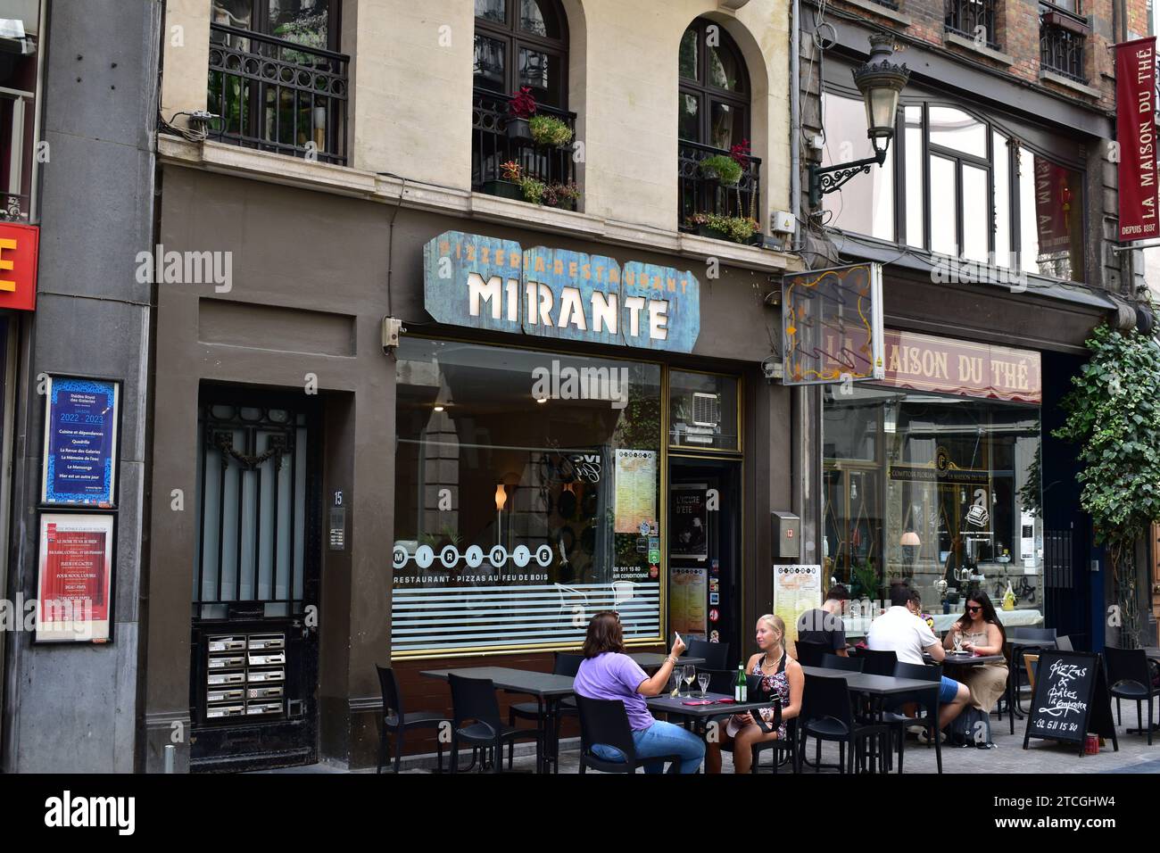 Two women sitting outside the Italian pizza restaurant "Mirante" in the ...