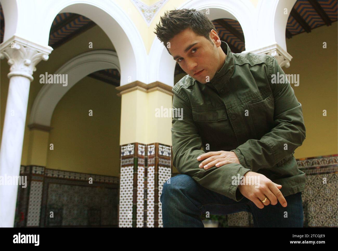 Madrid 04-12-2007 interview with the singer David Bustamante photo ...