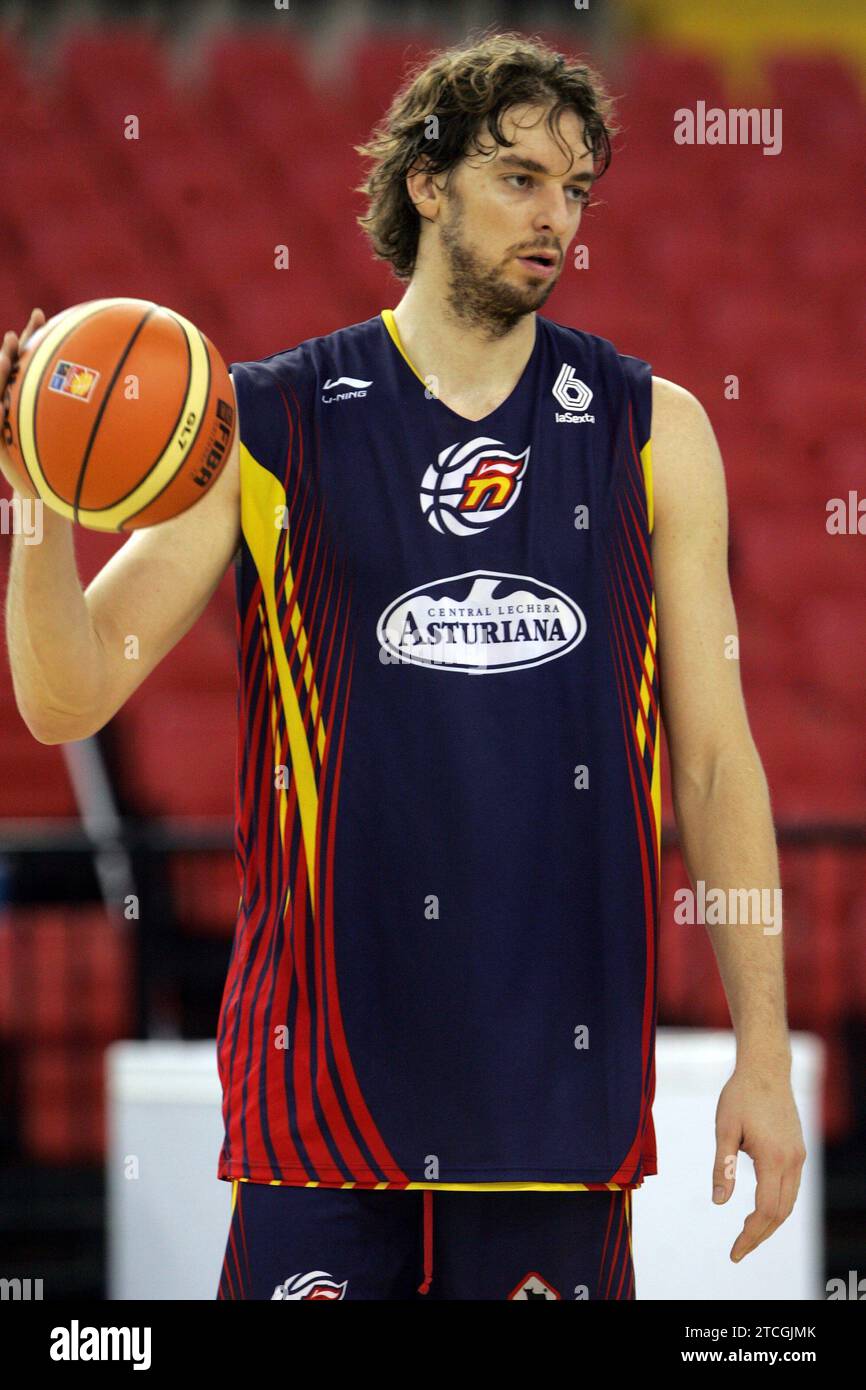 PHOTO: FELIPE GUZMAN. SEVILLE. 08-31-2007. First training session of ...