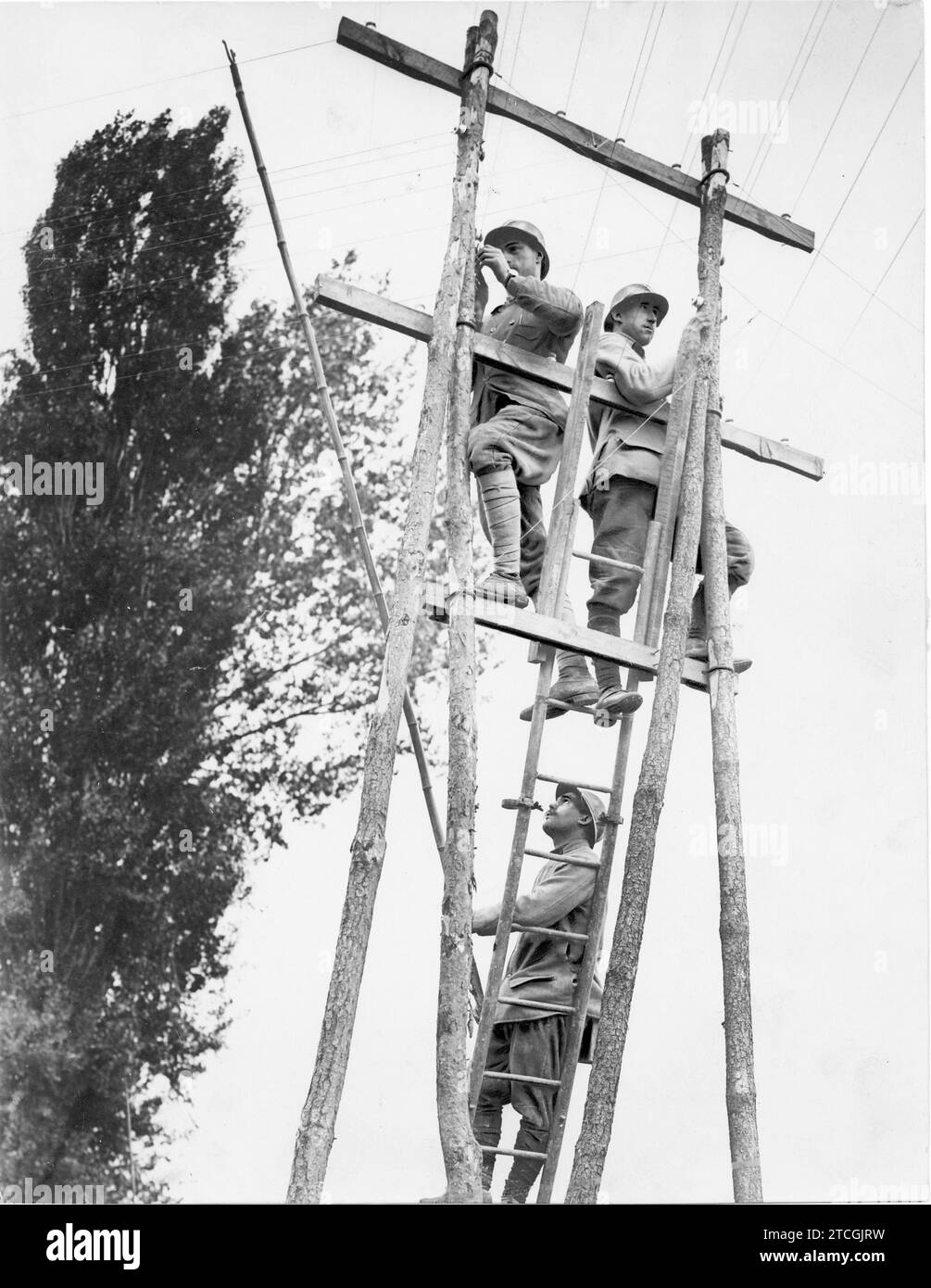 09 30 1916 The French In Campaign Repair Of Telegraph Lines