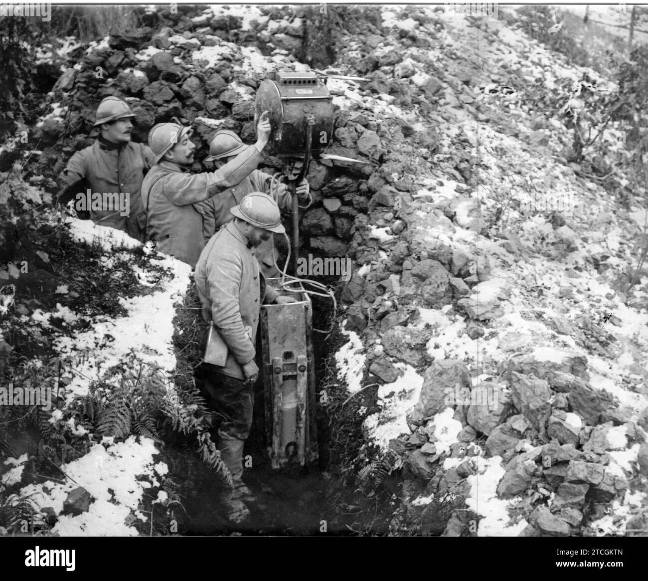 02/28/1917. On the Western Front. Installation of a Trench light ...