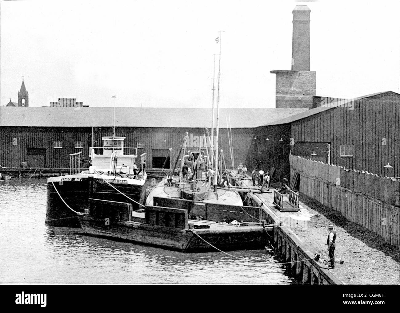 Commercial barges Black and White Stock Photos & Images - Alamy