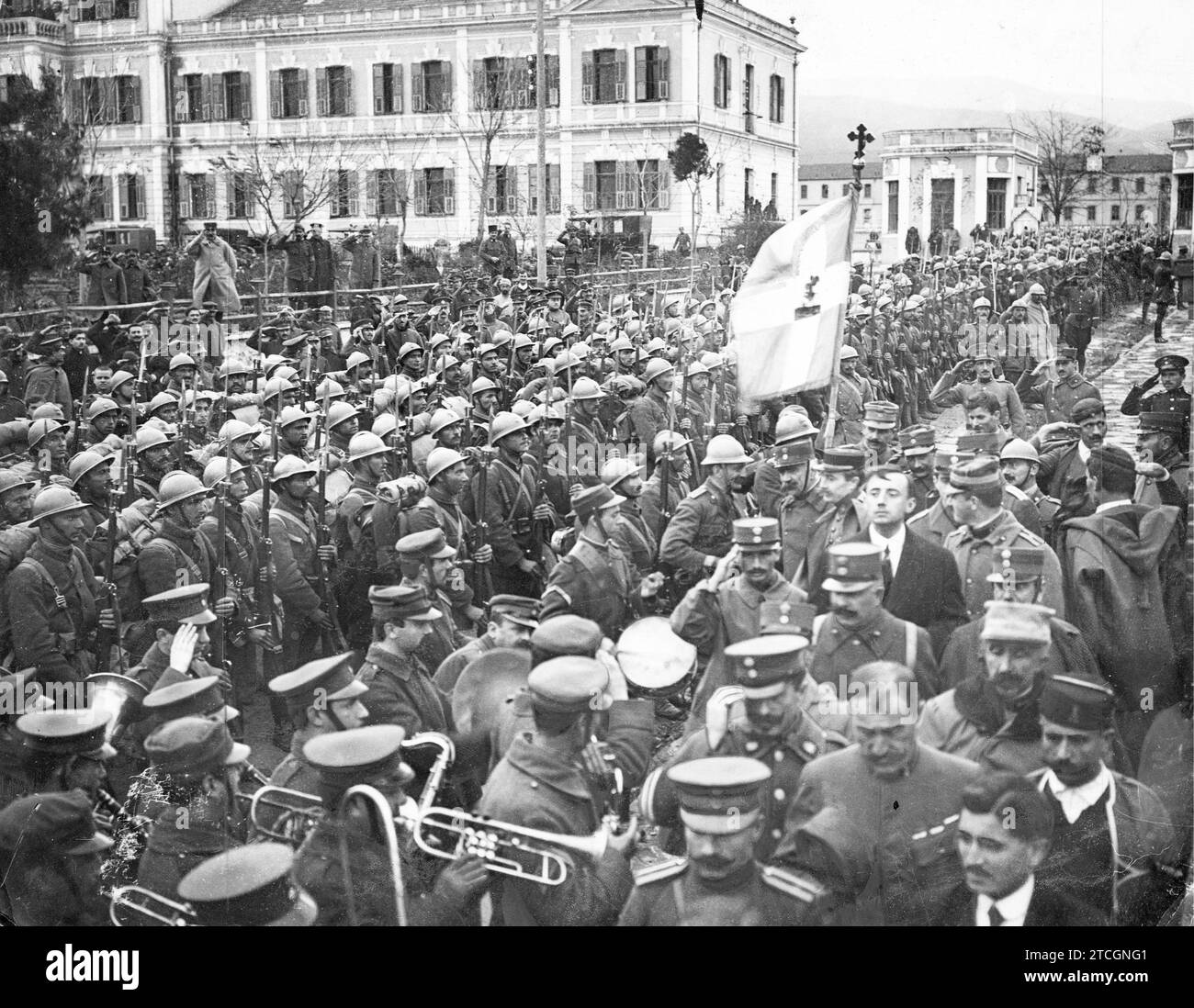 12/31/1916. A military magazine in Thessaloniki. Passing of the flag of ...