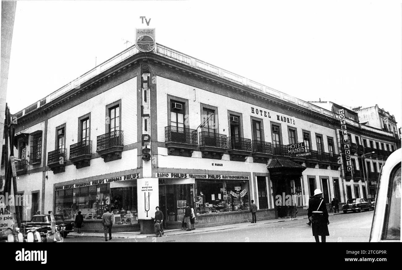 Approximate date Black and White Stock Photos & Images - Alamy