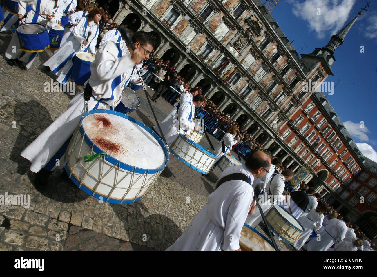 03/23/2008. Traditional drumming in the Plaza Mayor that ends Madrid's ...