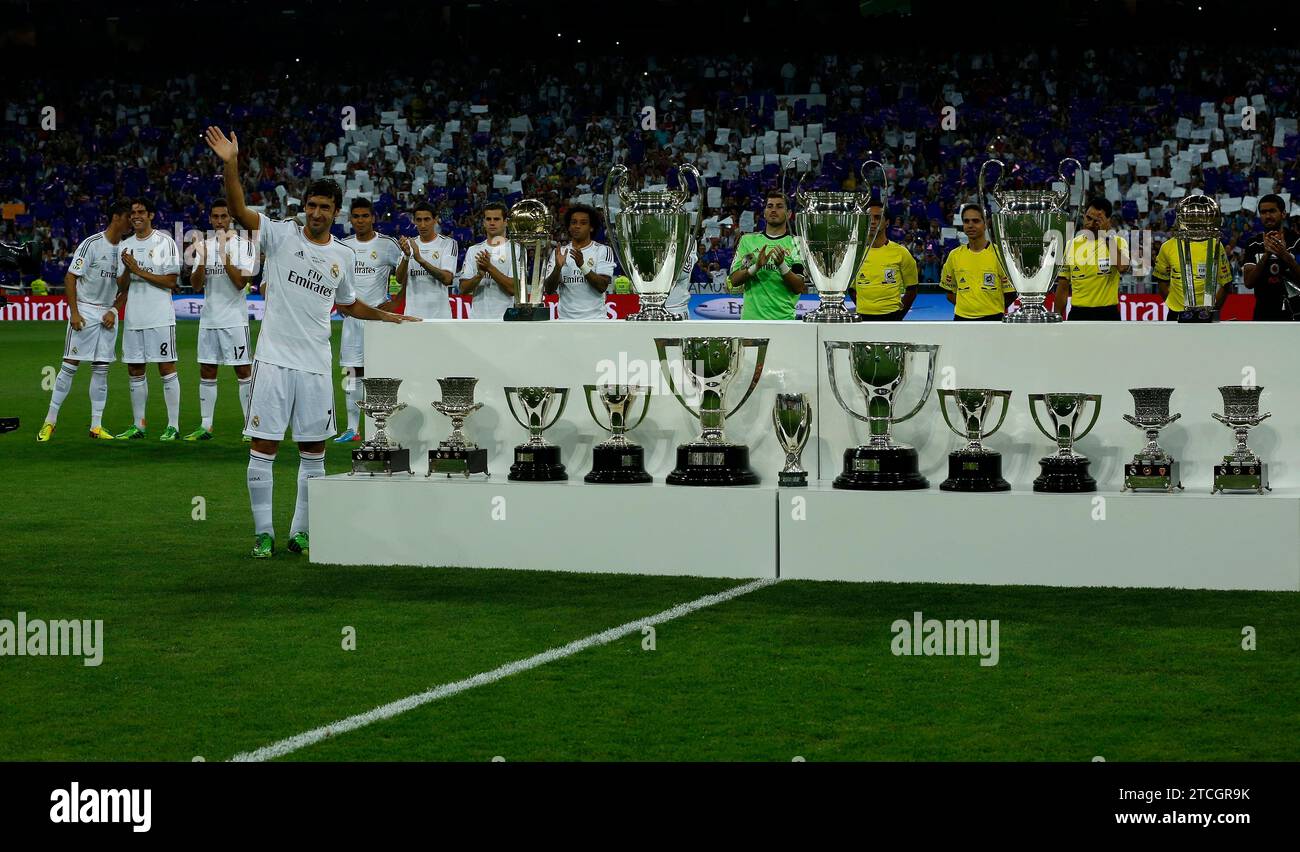Madrid, August 22, 2013. Tribute to Raul. The footballer poses in front ...