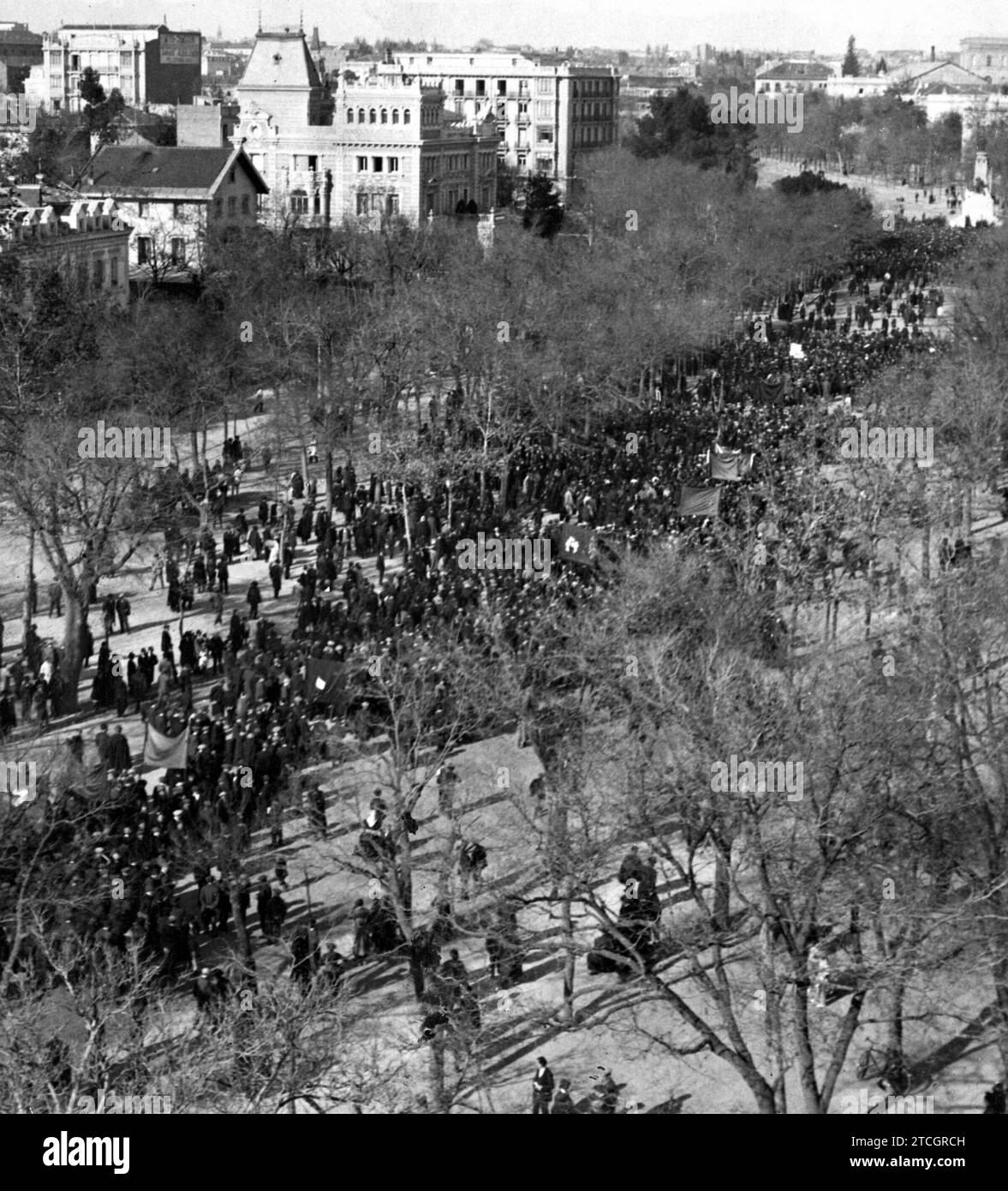 11/24/1917. Yesterday's demonstration in Madrid. An aspect of Paseo de ...