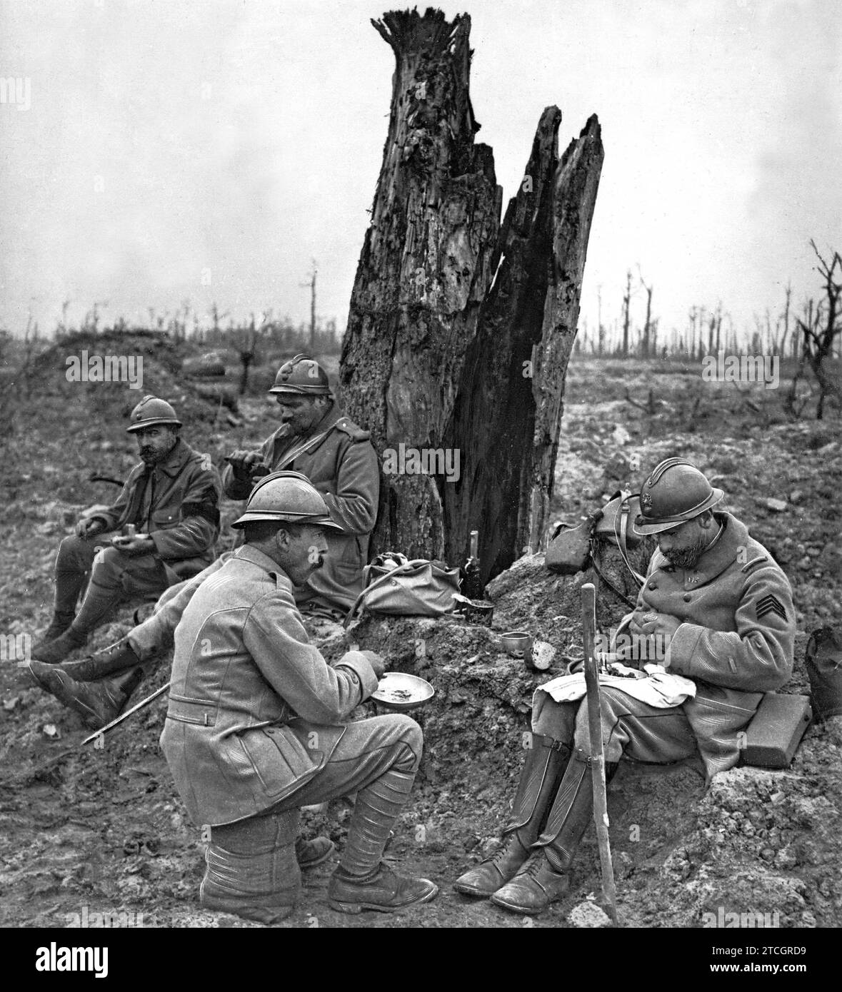 09/30/1917. In the Line of Battle the food of the Soldiers on the ...