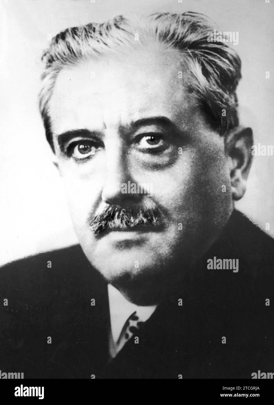 Bernanos portrait hi-res stock photography and images - Alamy