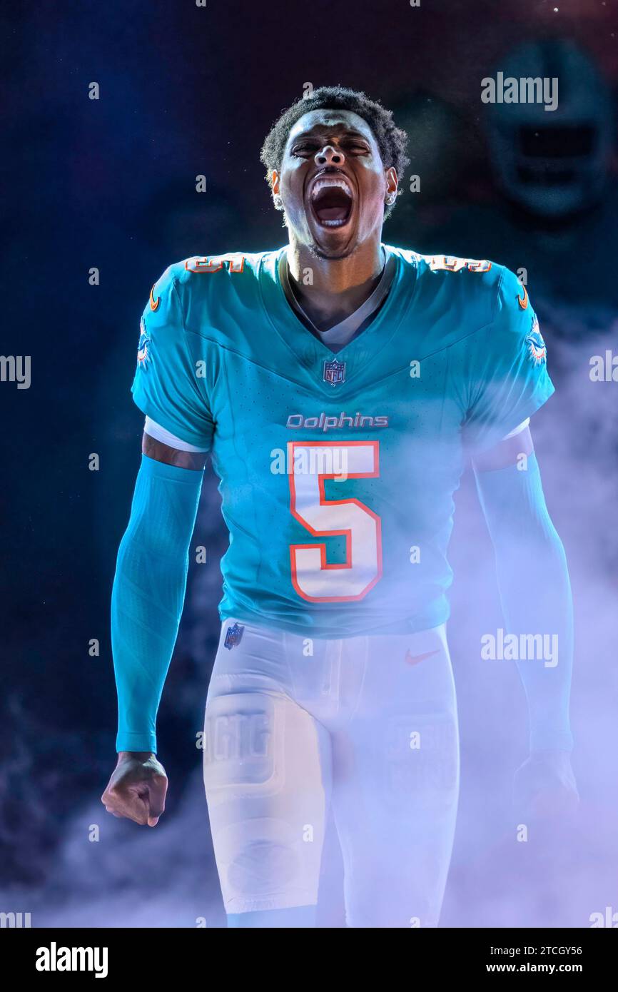 Miami Dolphins cornerback Jalen Ramsey (5) yells and reacts during ...