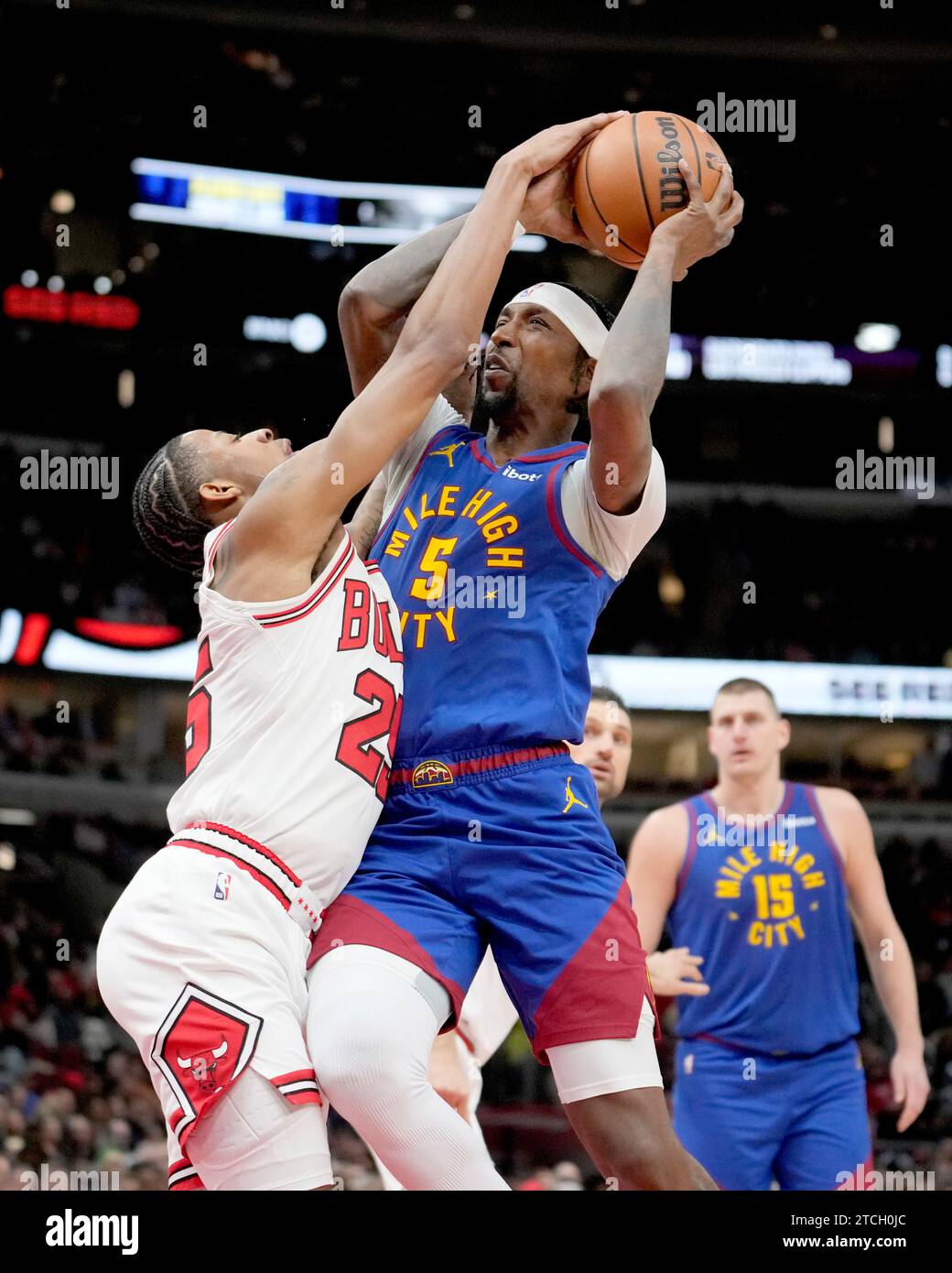 Denver Nuggets guard Kentavious Caldwell-Pope drives to the basket as ...