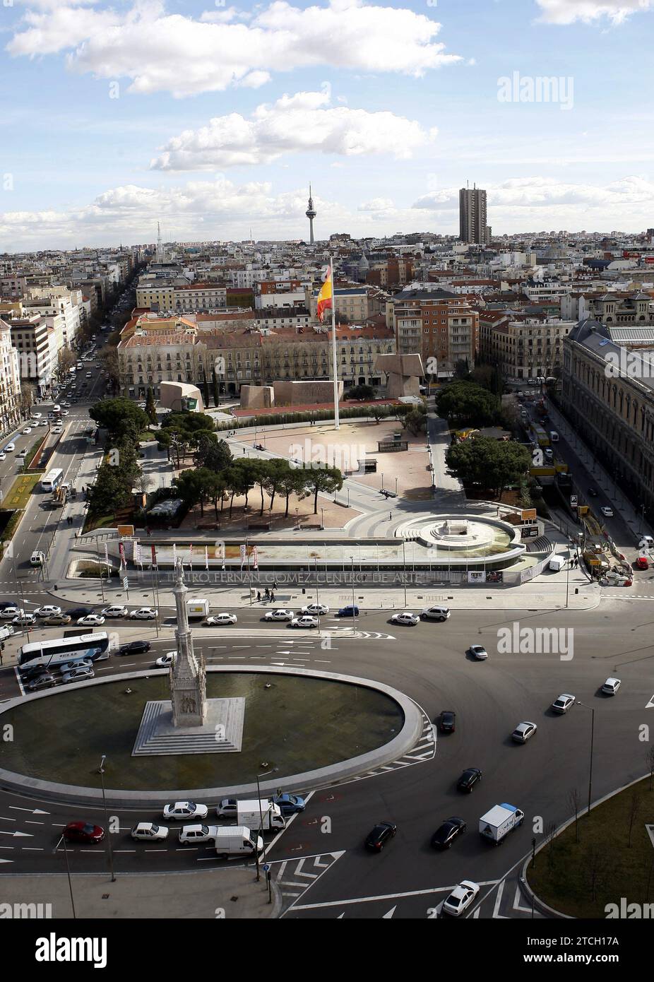 Madrid, 02/04/2011. Aerial views of the Plaza de Colón. Photo: Ernesto ...