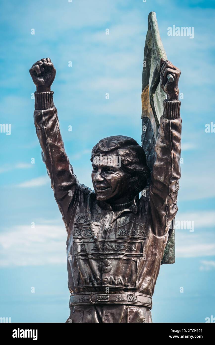 1,76m bronze statue of Ayrton Senna, Formula1 Driver in Copacabana, Rio ...