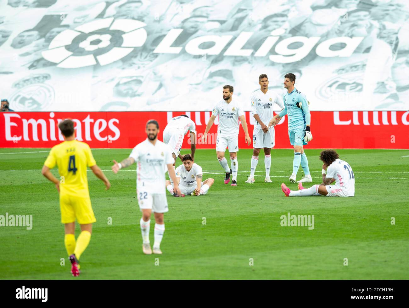 Courtois real madrid valverde hi-res stock photography and images - Alamy