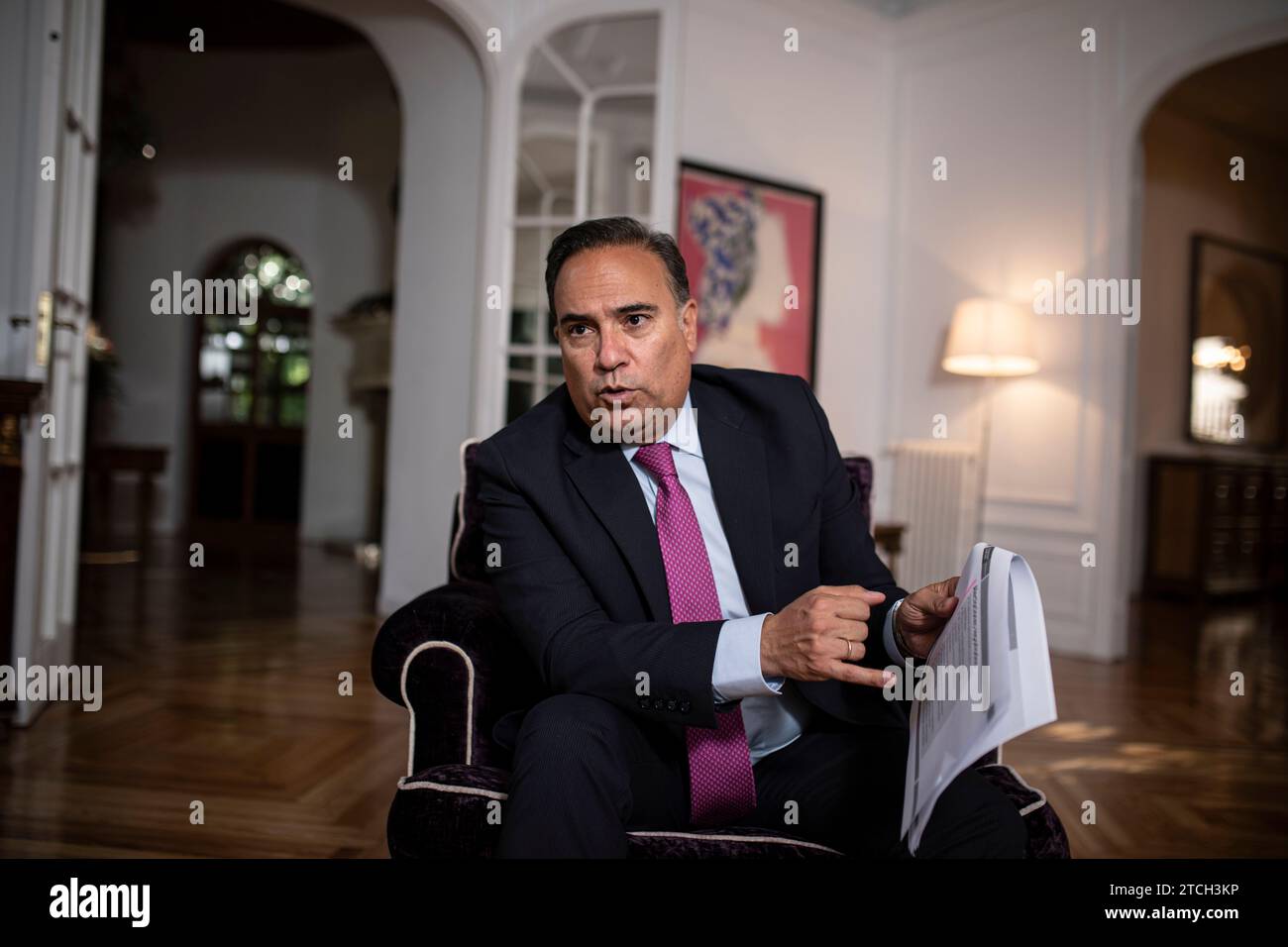 Colombian ambassador to spain hi-res stock photography and images - Alamy