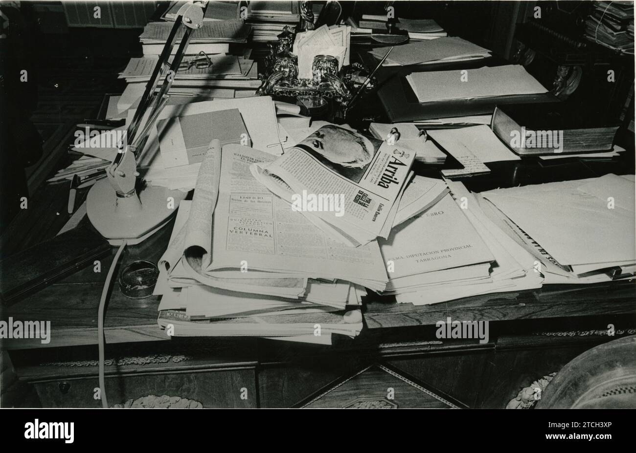 Madrid, 06/11/1975. A table in Francisco Franco's office in the Palacio ...