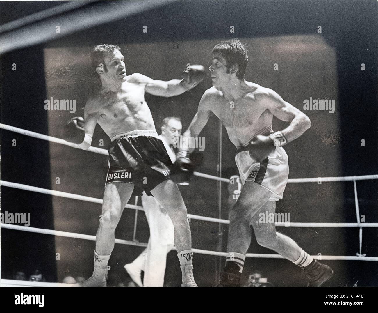 Madrid, 04/29/1971. In the Sports Palace. The world boxing title of the ...