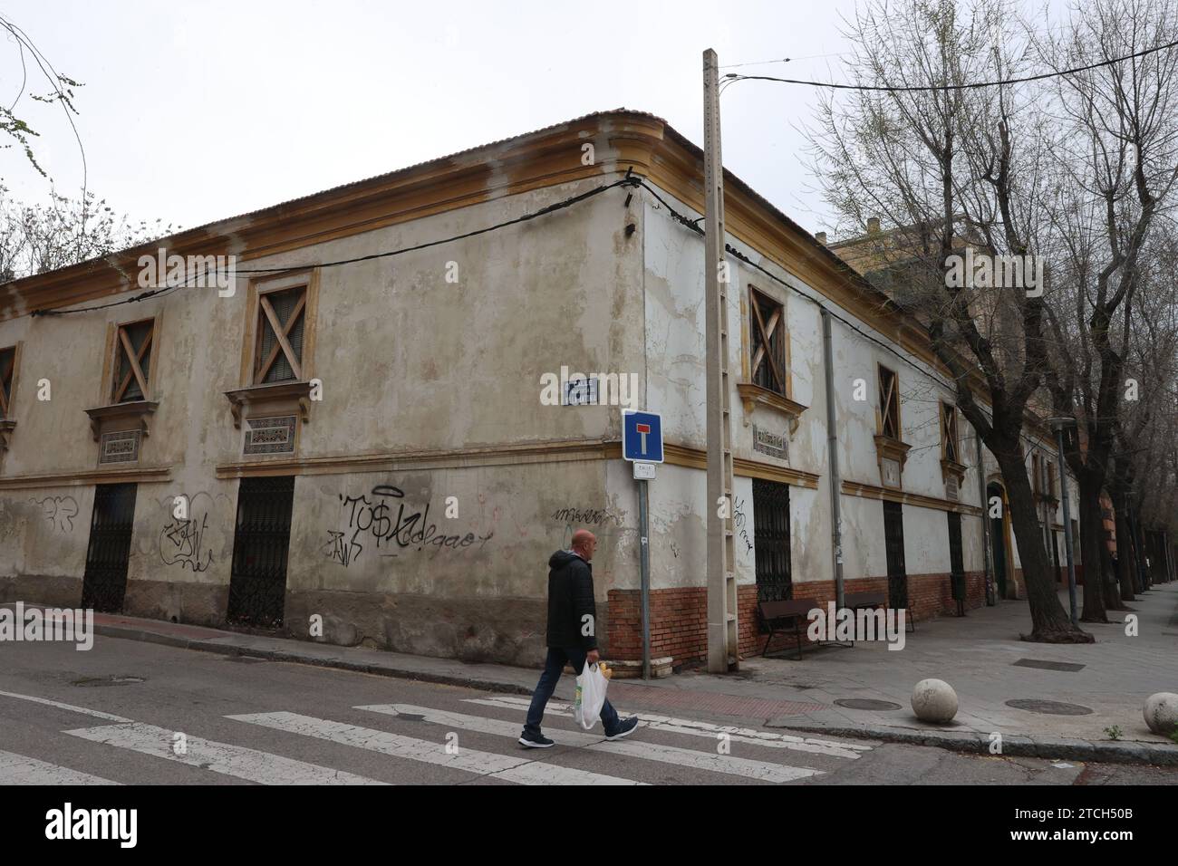 Building collapse in madrid hi-res stock photography and images - Alamy