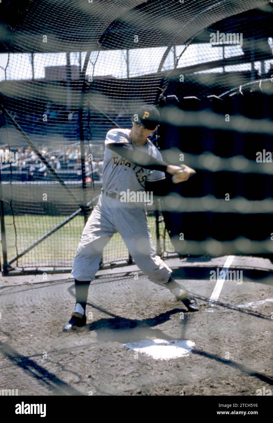 CHICAGO, IL - MAY 6: Dale Long #3 of the Pittsburgh Pirates takes ...