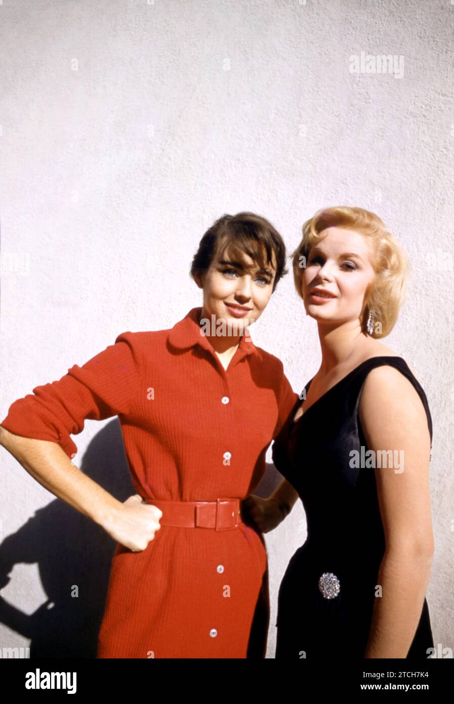 NOVEMBER 7: Miss Universe Carol Morris and Miss Sweden Ingrid Goude ...